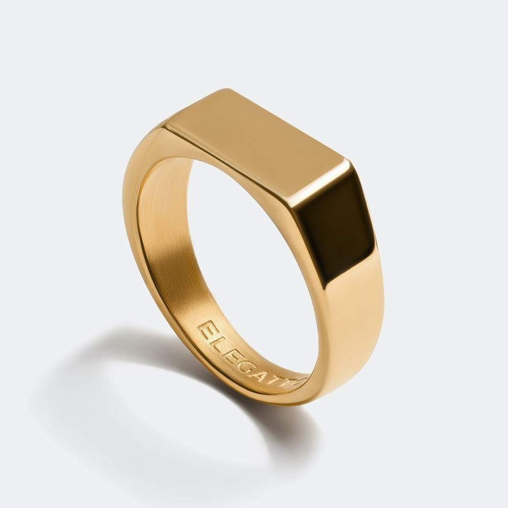 Signet Gold Ring - Elegatto
